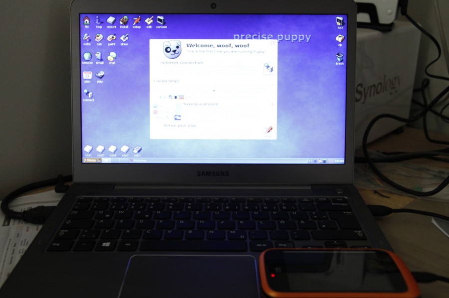 ZTE Open mit Firefox OS als Träger für Live-Linux-Distribution ...
