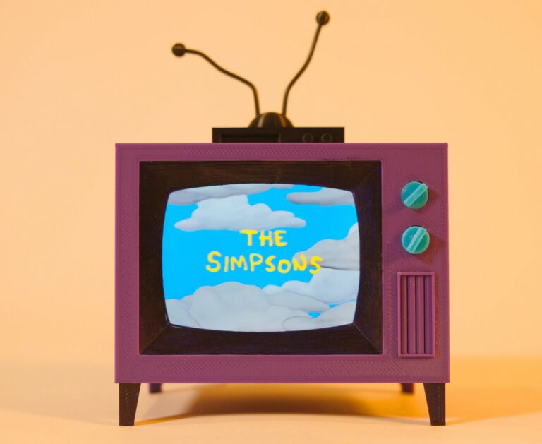 Winziger Raspberry-Pi-Fernseher zeigt die Simpsons – 24/7 … :)